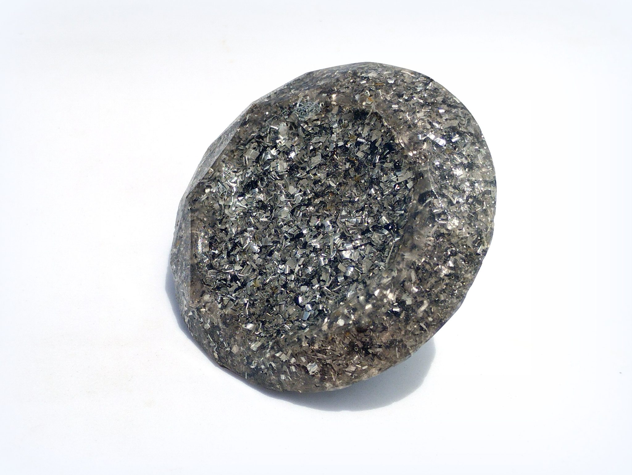 Orgonita 100% pura o electronite en forma de diamante